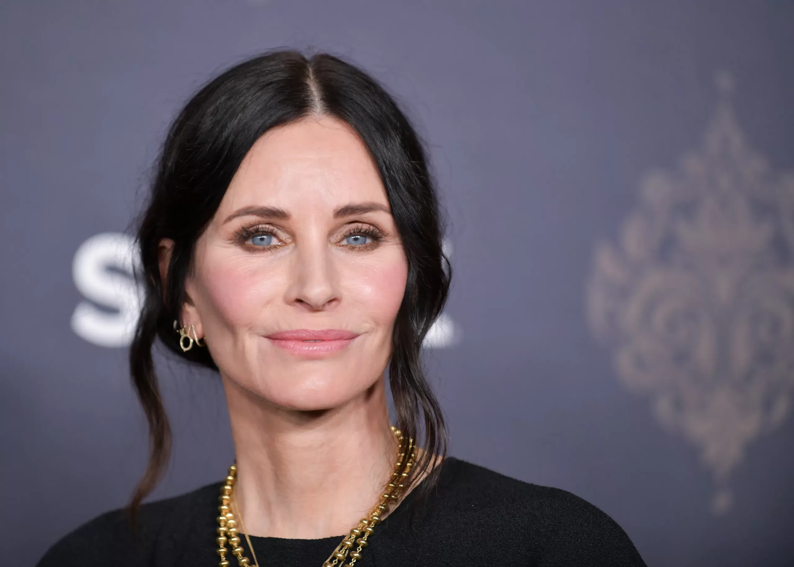 Courteney Cox's Controversial Friends Commercial that NBC banned ...
